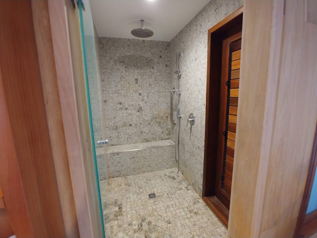 Conrad Bora Bora vs St. Regis Bora Bora: Which was better?