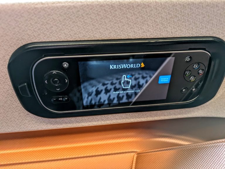 World's Longest Flight Review: Singapore Airlines SIN-JFK In Business ...