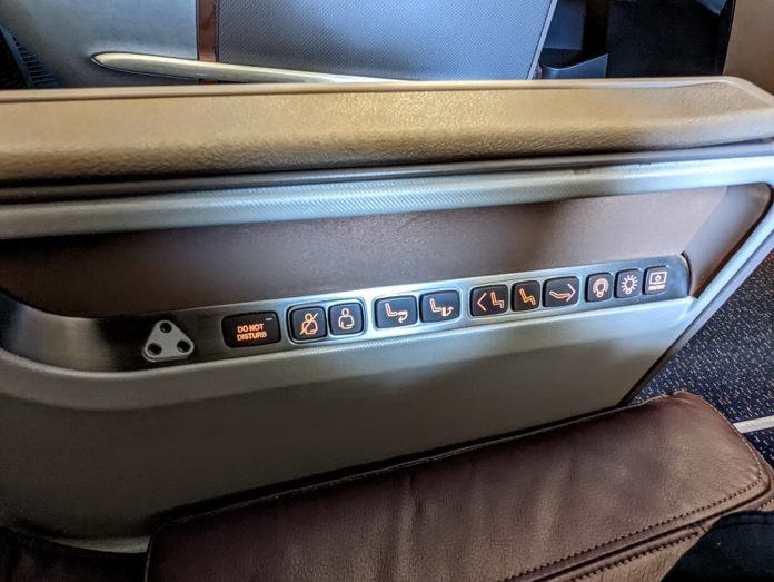 World's Longest Flight Review: Singapore Airlines SIN-JFK In Business ...