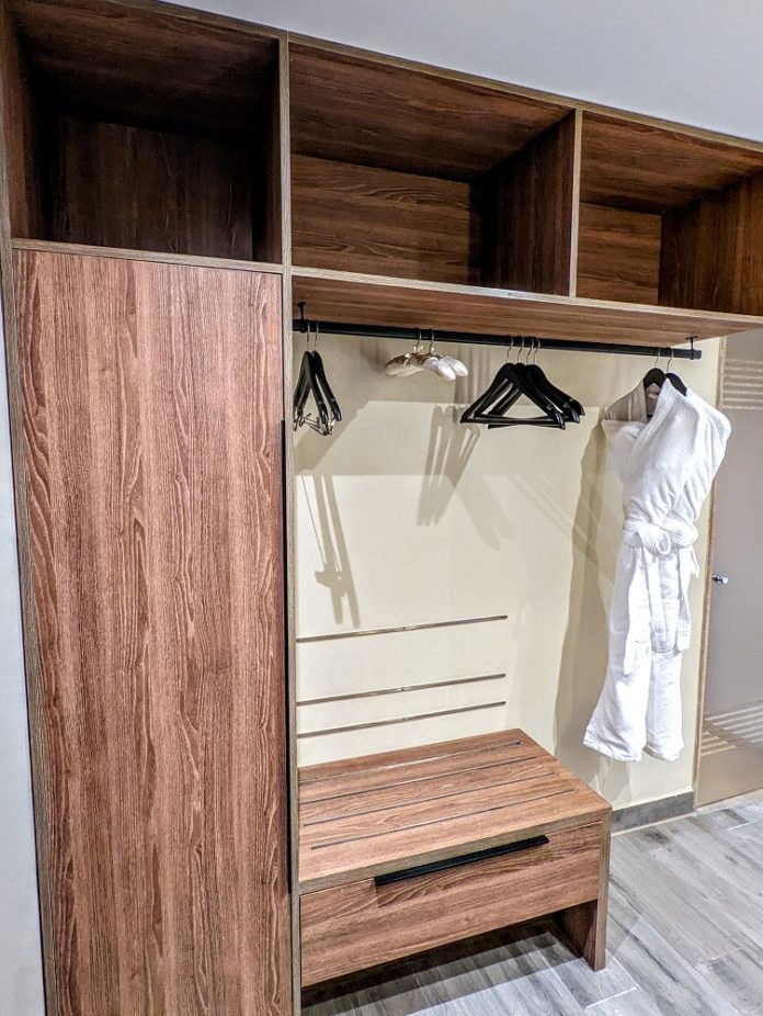 Bottom Line Review: Hyatt Regency Cairo West - Regency Suite