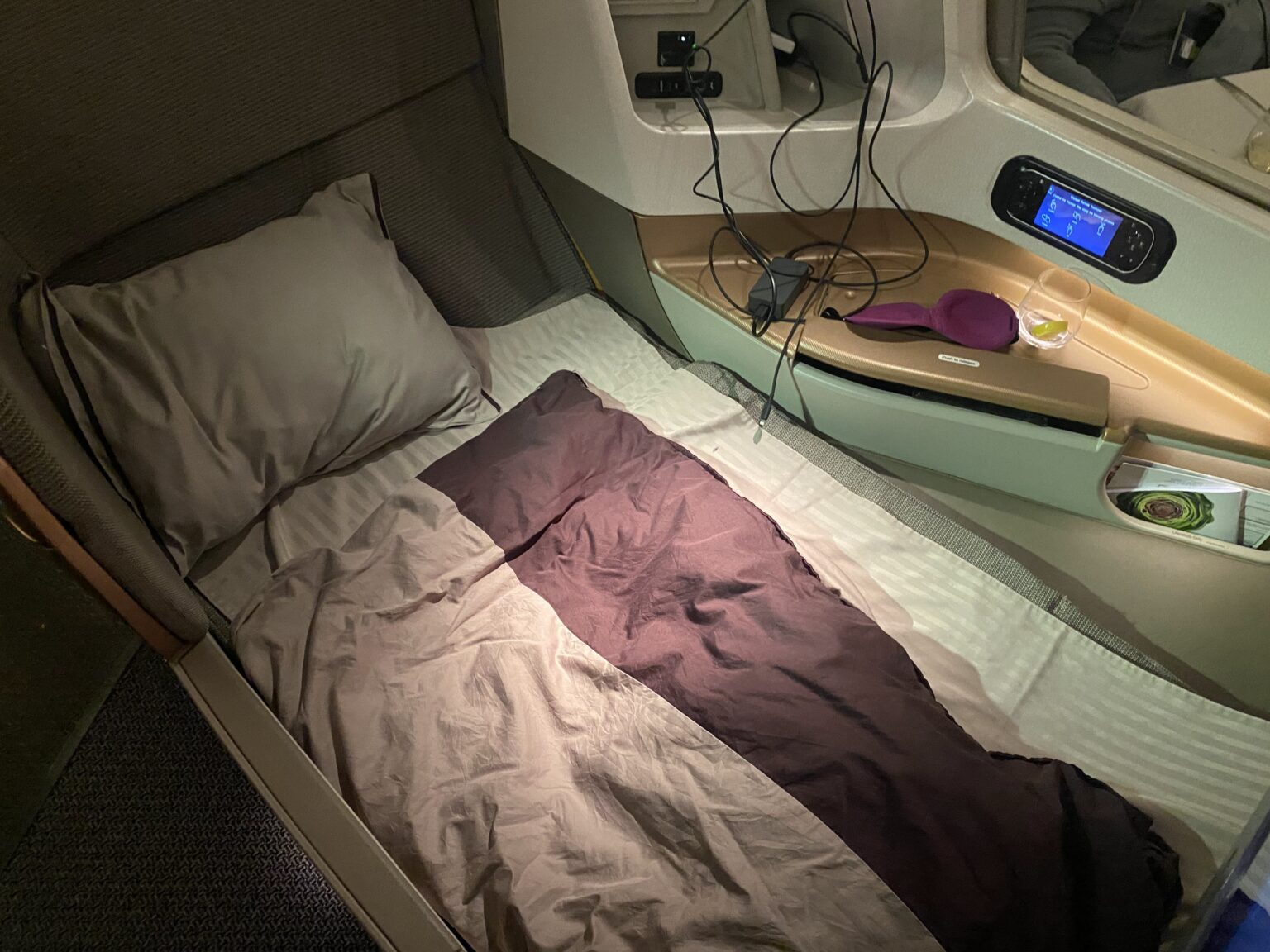 Singapore Airlines 777-300ER Business Class: Bottom Line Review