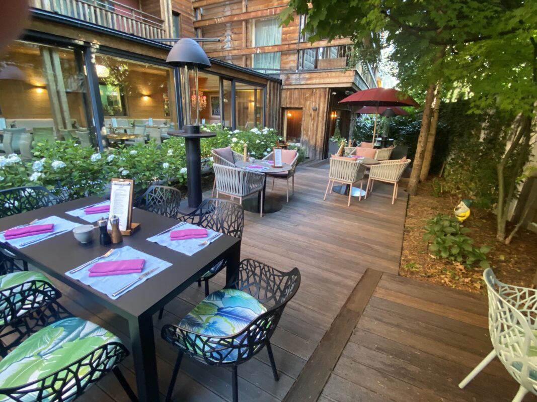 UBS Visa Infinite cards: Increased annual fees, but boosted benefits to ...