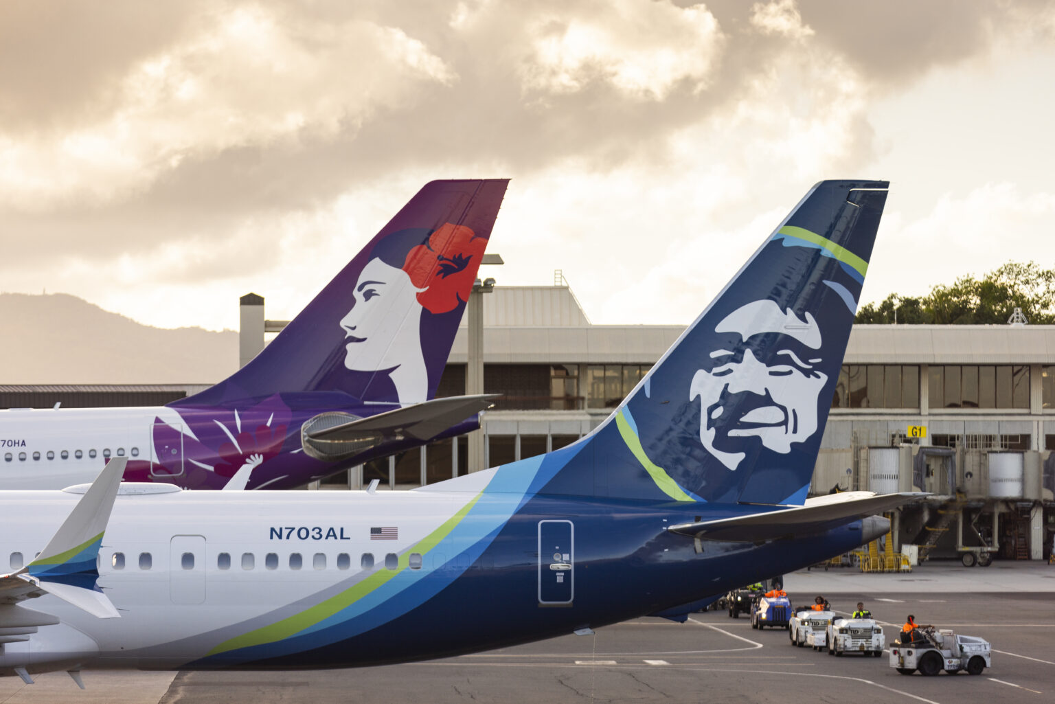 Combined Hawaiian Airlines & Alaska Airlines program will launch on ...